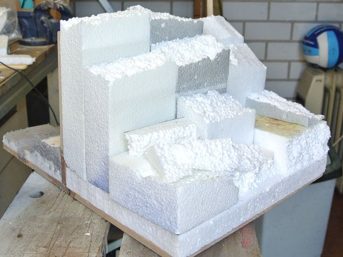 Bergen maken van piepschuim - 3rail Wiki